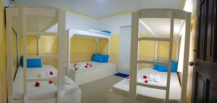Gt's Pensionne Barkadahan Room (Good For 9) - Dipolog City