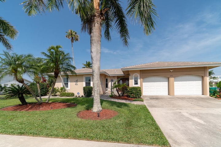 Marco Island Waterfront Home - Marco Island, FL