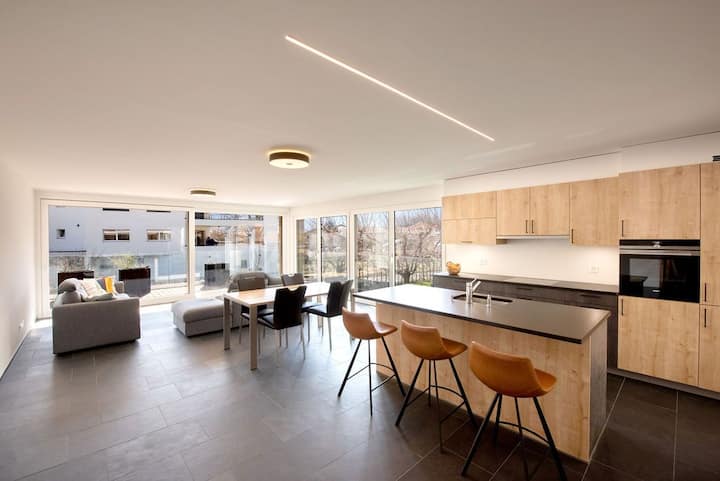 Chambre Dans Une Colocation - Martigny