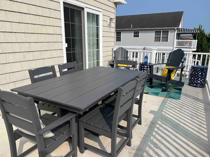 Spacious 3 Bedroom Condo In Wildwood Near Downtown - Wildwood, NJ