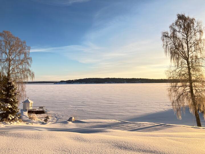 Solbackens Guesthouse With Sauna By The Lake - Karlstad