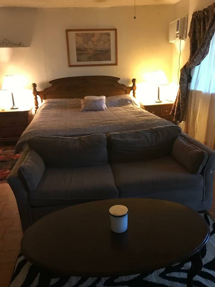 Special, Comfortable And Cozy Studio - Sacramento, CA