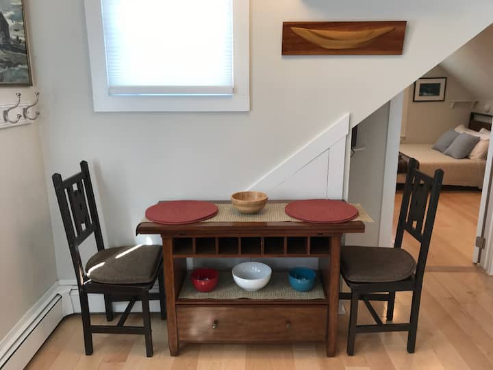 Private/quiet 1 Br Just 2 Blocks To Commercial St. - Provincetown, MA