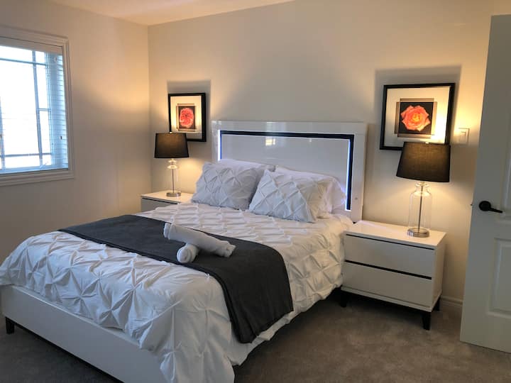 Escape To The Blue Mountains - Collingwood