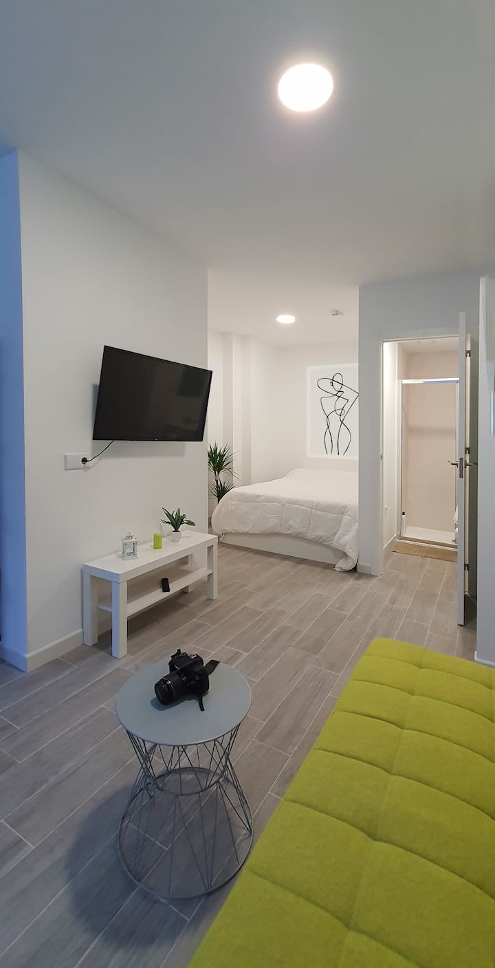 Suite By Hawkins Exterior Bajob - Algeciras
