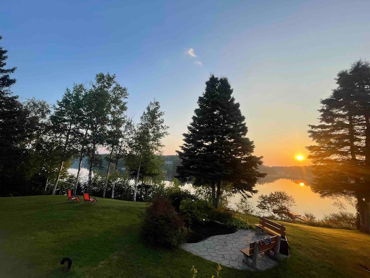 Chalet Paisible Baie Boudreault - Alma, QC, Canada