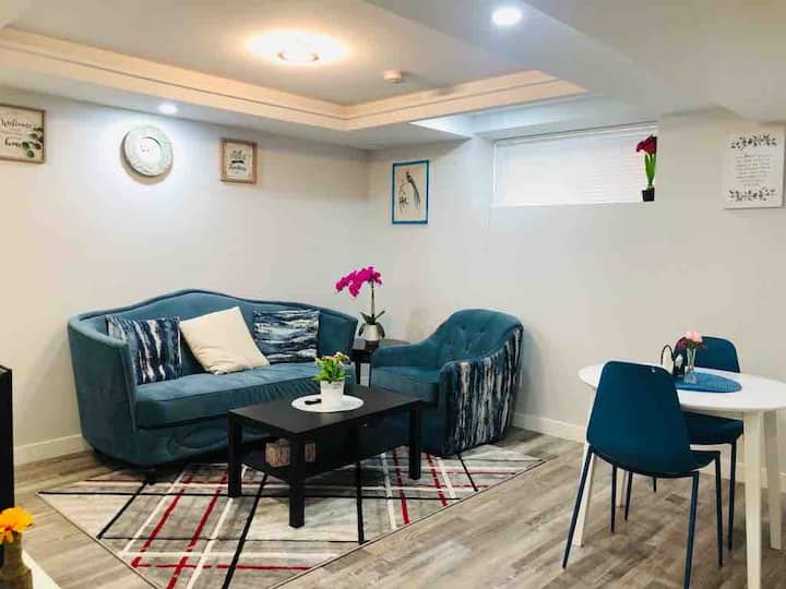 Amazing Plaza - Winnipeg