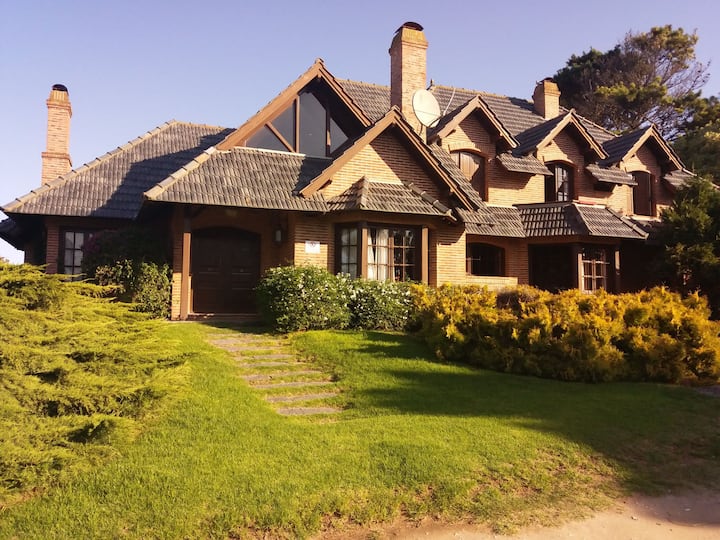 Casa Felinos - Pinamar