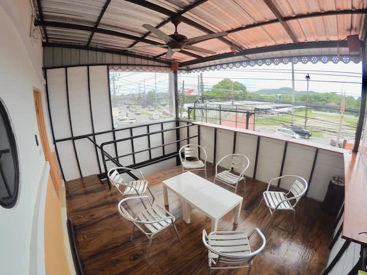 Clean, Cosy & Central Room With Wifi  (R) - Phuket