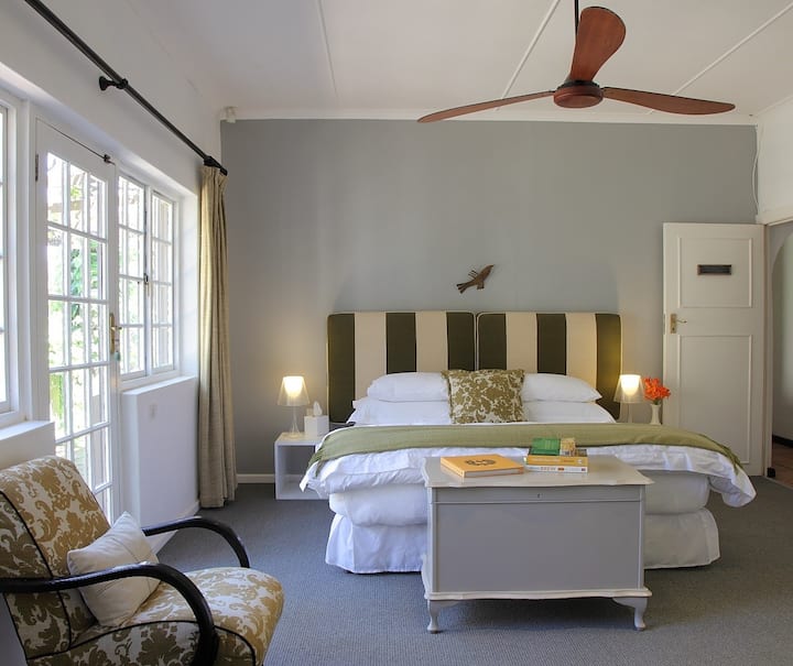 Eyrie House @ Porcupine Hills Guest Farm - Bot River