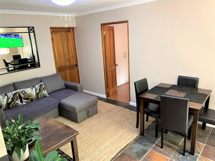 Homely Cottage In Best Location In Winelands - Raithby