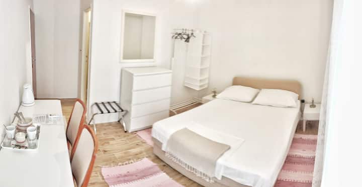 Room With Private Terrace In Green Surroundings - Cavtat