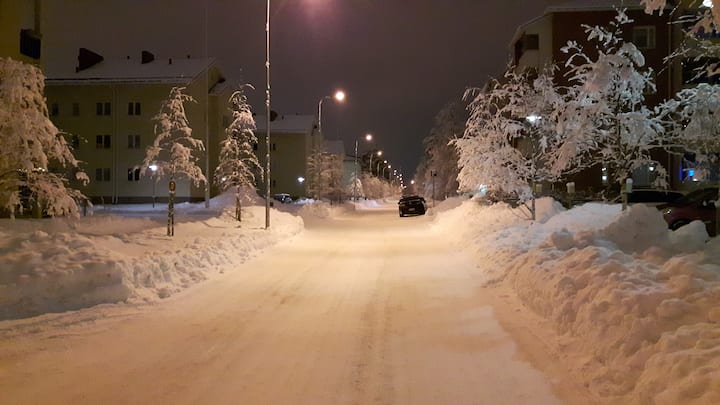 Retrohenkinen Asunto Kaupungin Keskustan Lahellä - Rovaniemi