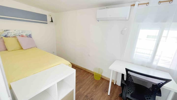 Private Room 3 With Air Conditioning - Málaga