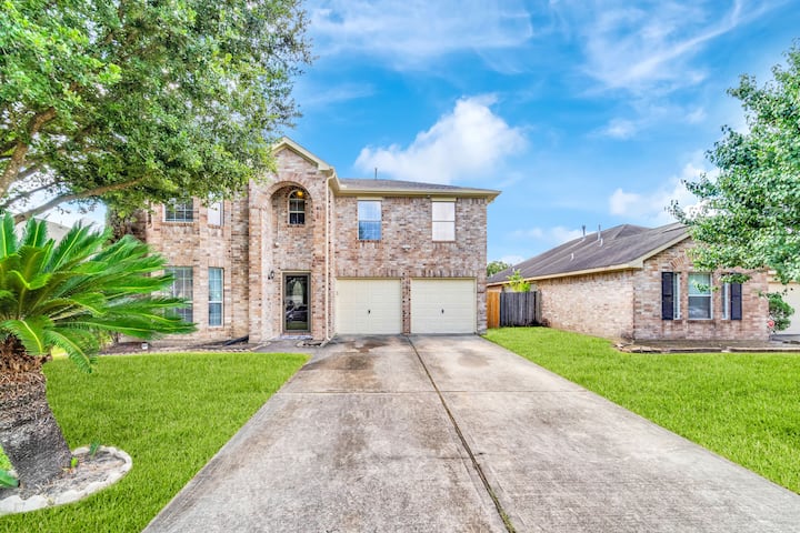 Renew 5 Bedrooms Luxury House. Sleeps 10 People - Spring, TX