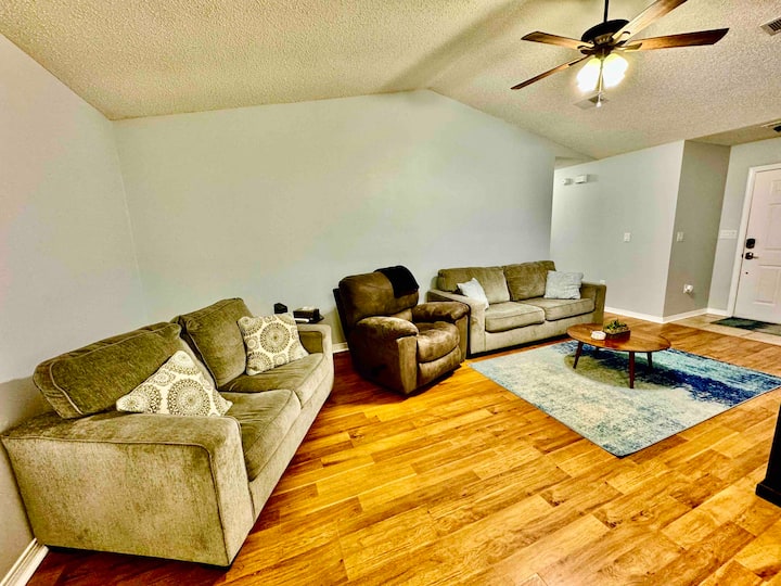 The Bungalow On Bethany In The Florida Panhandle! - Crestview, FL