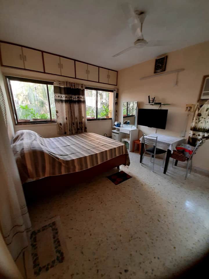 7th Heaven - Private Bedroom/use Of Hall & Kitchen - Mumbai