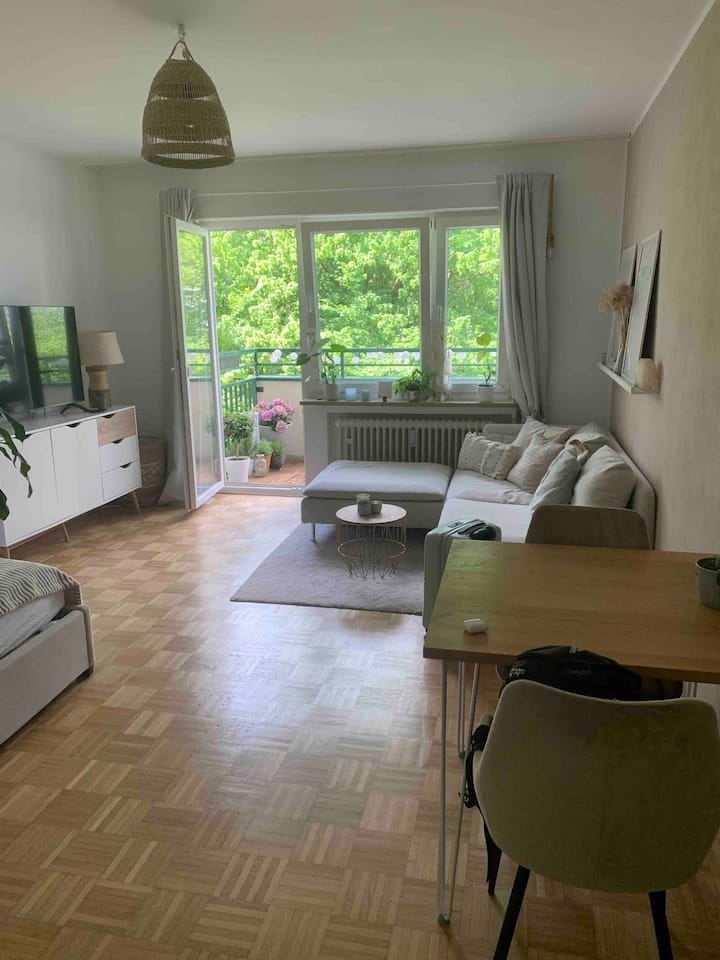Zentrales, Gemütliches  Apartment In Schwabing - Munich