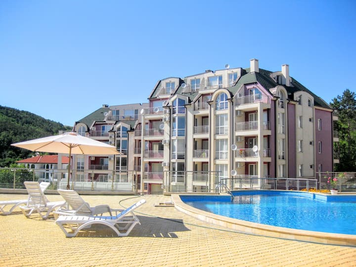 Apartment Kavarna Hills - 400 M From The Beach - Kavarna