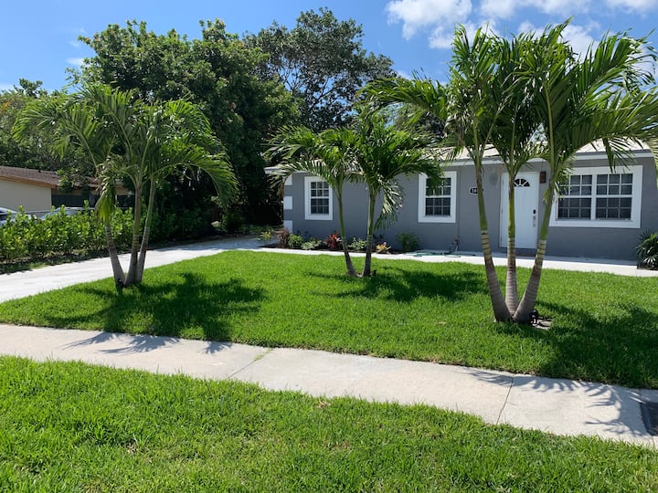 4bd/2ba Fort Lauderdale Getaway 4 Miles From Beach - Fort Lauderdale