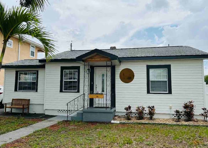 St Pete Deck Home - Pinellas County, FL