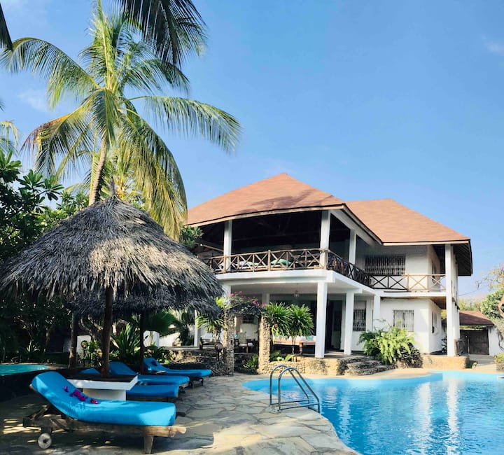 Elena House Luxury Family Holiday Coastal Villa - Kenya