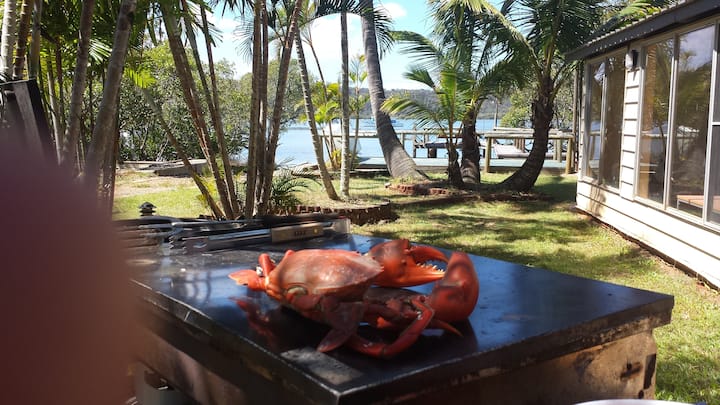 Waterfront Acreage Private Jetty - Russell Island