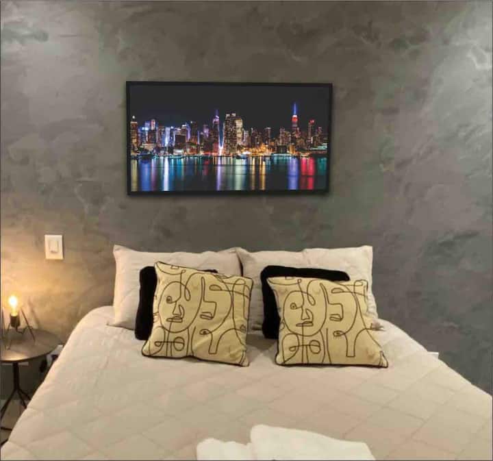 Apto 1 Quarto, Moderno Com Sacada E Mesa Bistrô. - Goiânia
