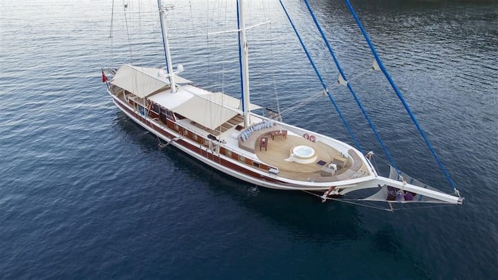 F402 - Deluxe Gulet For Rental In Fethiye - Fethiye