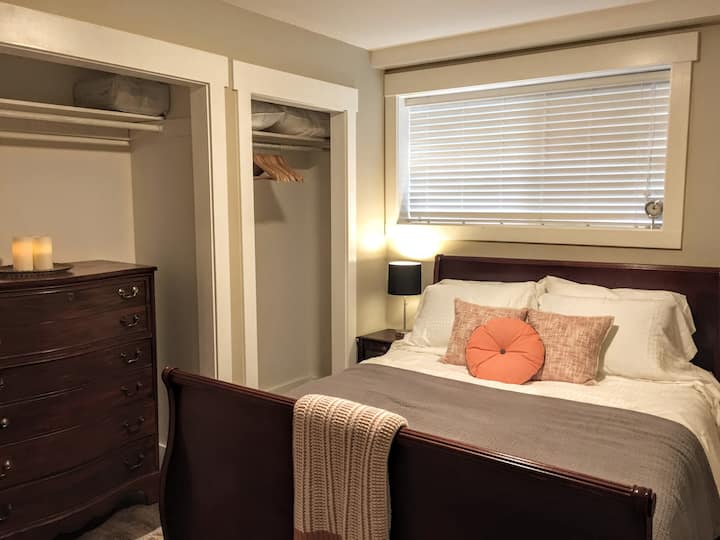 Quiet Getaway To Ak! W/d-office-hispeed Wifi - Anchorage, AK