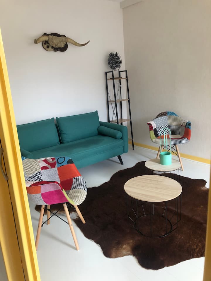 Appt En Plein Centre Ville Dans Immeuble Ancien - La Tour-d'Auvergne