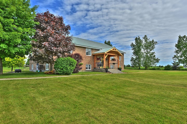 Canada House Rentals | Apartment and House Rentals | Airbnb