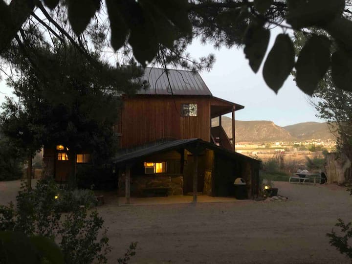 Private Barn Room, Near City, National Parks - Cedar City, UT