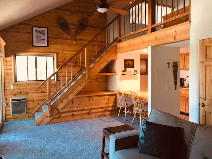 Cozy End Loft In The Heart Of Mammoth - Mammoth Lakes, CA