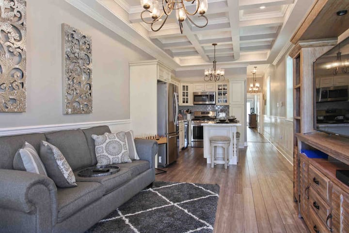 Mid City Southern Charmer On Lopez - New Orleans Jazz & Heritage Festival