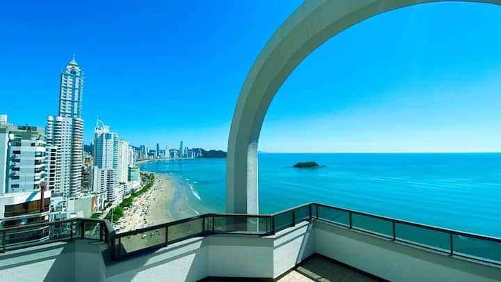 Apto 4 Quartos Localização Privilegiada B.camboriú - Balneário Camboriú