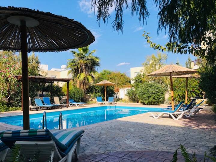 Paphos Beach Holiday Apartment - Paphos