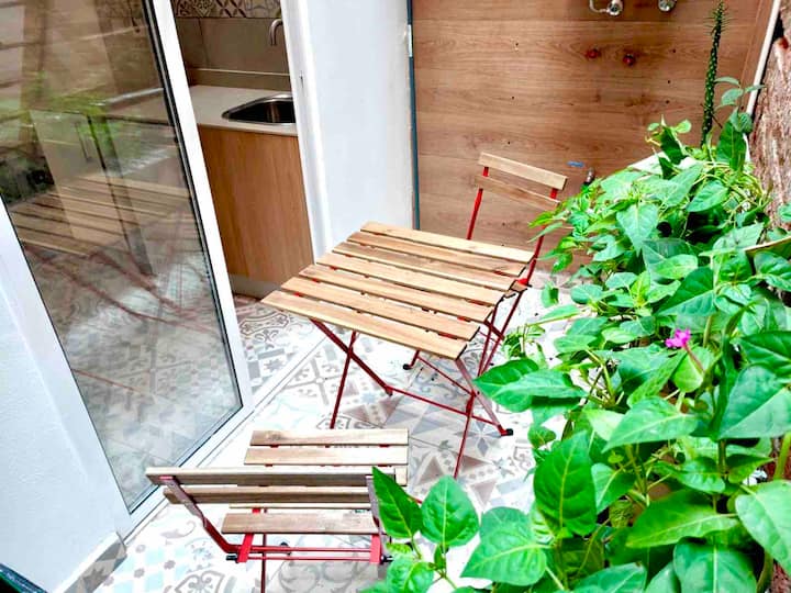 Estudio Nuevo En Planta Baja Cerca Del Metro - Barcelona