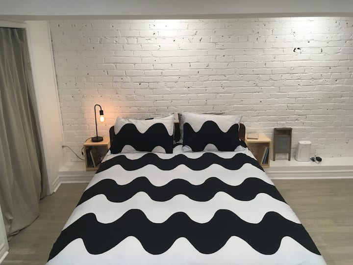 Private Place Close To All Transit And Fifa - Toronto, ON