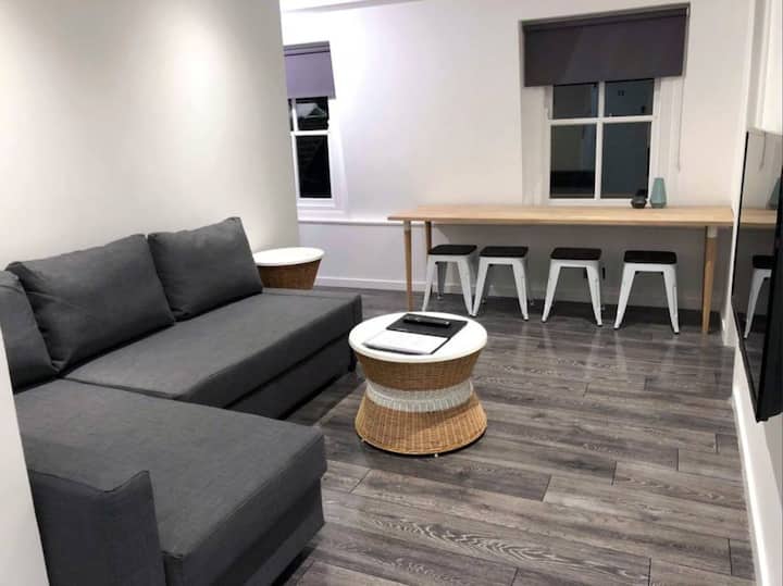 Stunning Shoreditch One Bedroom Apt - London