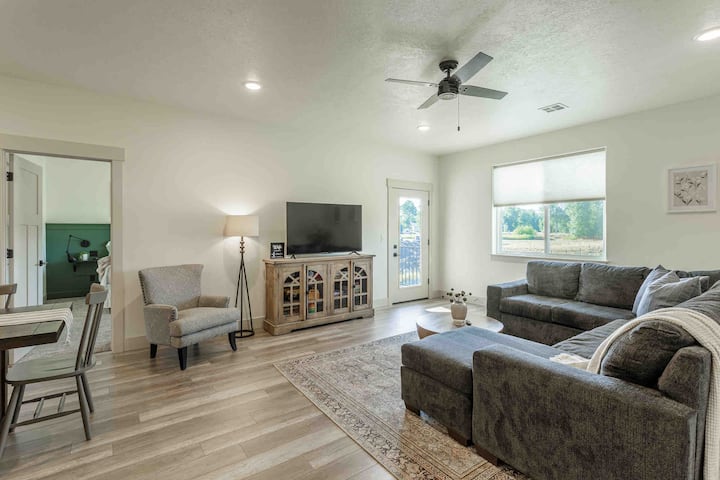 The Spacious Townhome 3 Bed 3 Bath - Hamilton, MT