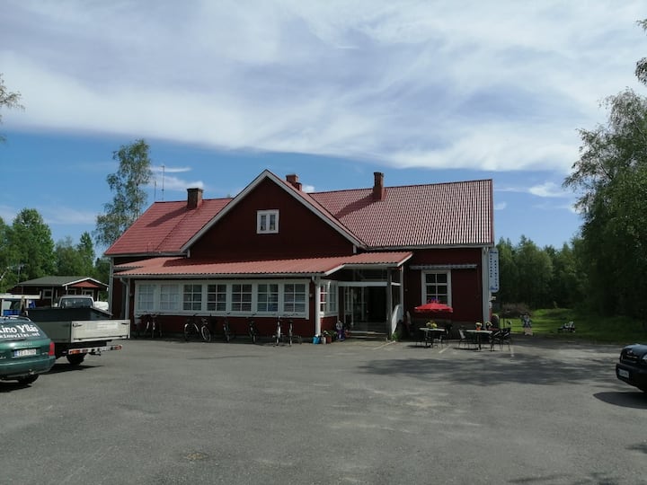Vanhan Kansakoulun Pieni Opettajanhuone - Hailuoto