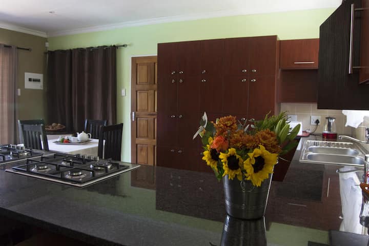 Two Bedroom Apartment With Private Courtyard - Boksburg