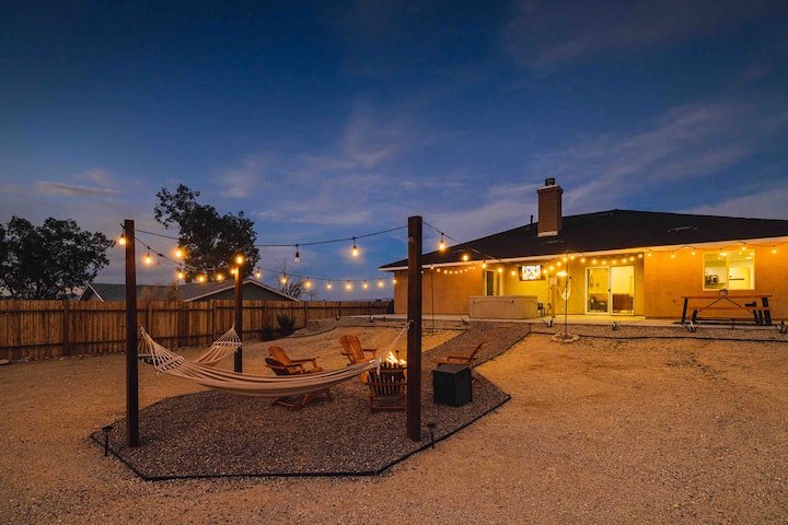 Joshua Tree Hot Tub Retreat W/ Epic Sunset Views - Twentynine Palms, CA