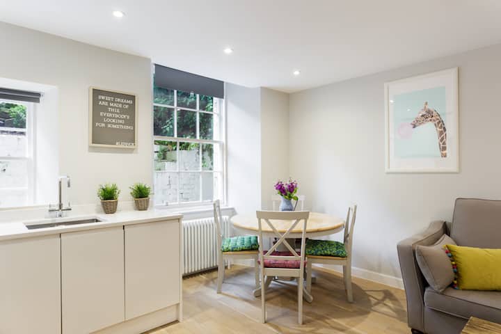 Butler’s Quarters-5min Walk To Waverley Station - Edinburgh