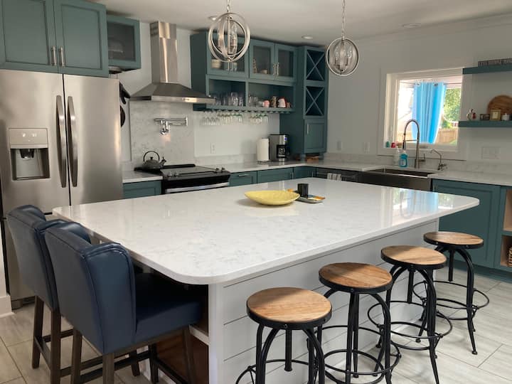 Beautiful Bungalow W/ Private Pool - Wilmington, NC