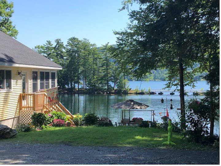 Amazing Water Front Lake House - Granville