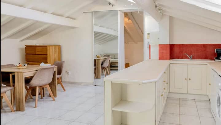 Appartement Climatisé 4 Couchages Disponibles - Carros