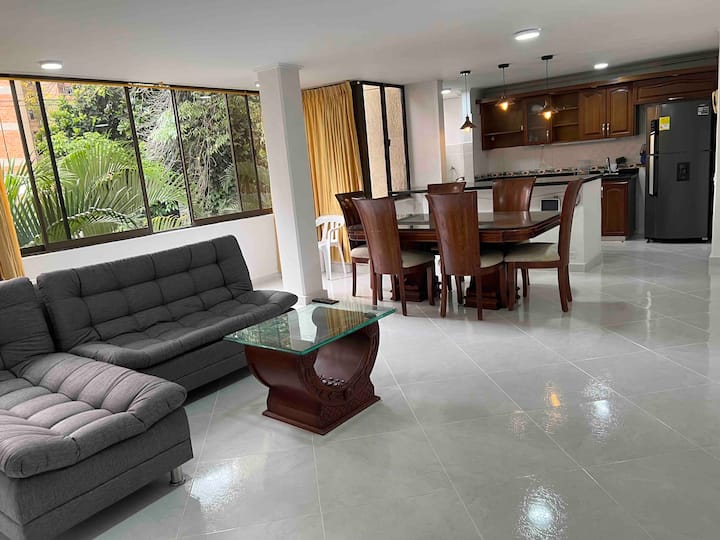 Lovely 3br Apartment In Medellin’s Best Zone - Medellín