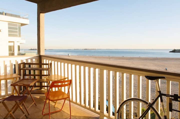 Beach House Memories - Long Beach